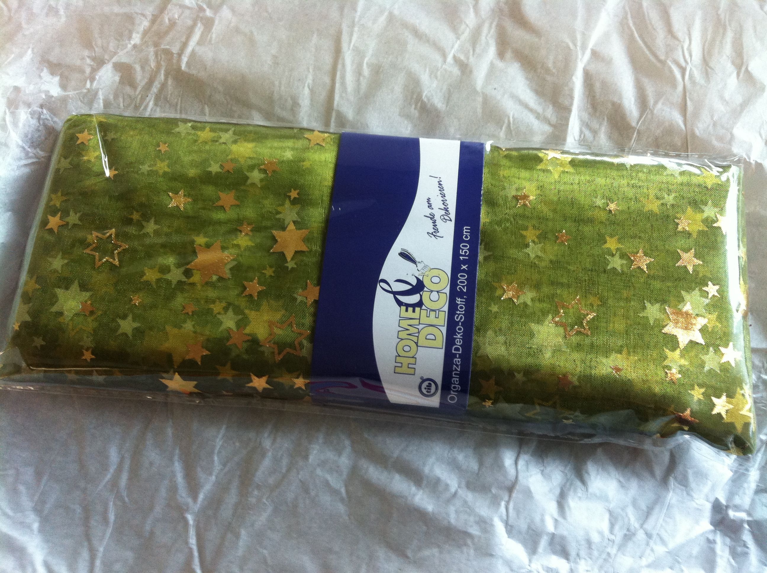 Køb Mos grøn organza stof med stjerner | Festbutikken Vejle afd. gag.dk